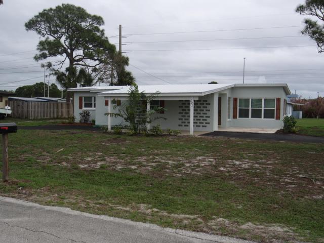 101 E Arbor Ave, Port St. Lucie, FL 34952 | MLS #B26003