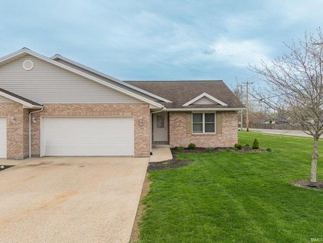 101 E Charter Dr, Muncie, IN 47303