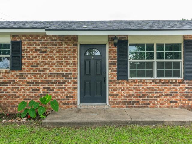 101 E Ivy Street