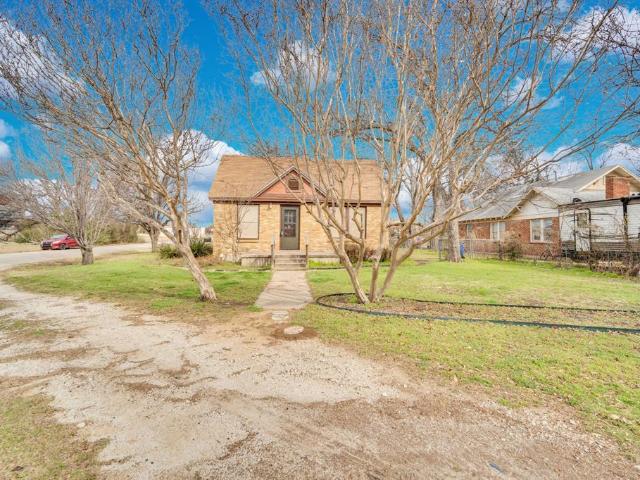 101 E Miller St, Burleson, TX 76028 | MLS #21179 | Compass