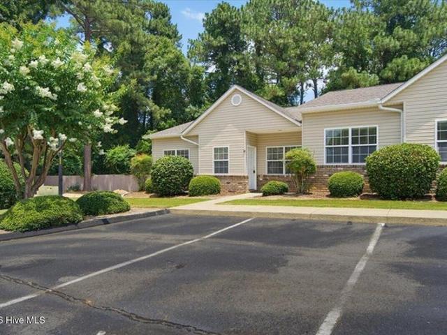 101 E Rhode Island Ave Apt M, Southern Pines, NC 28387