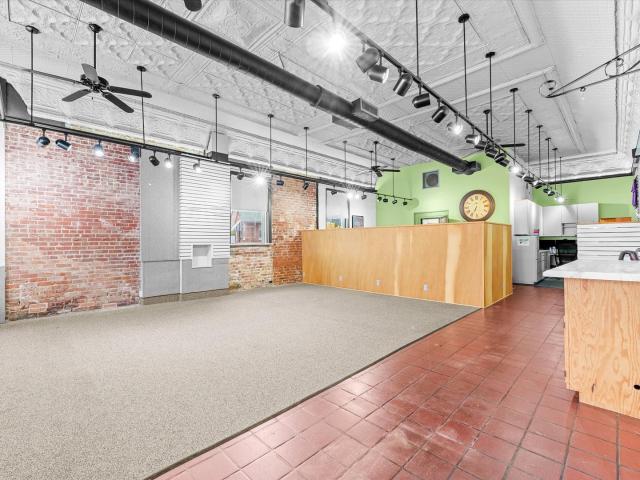 101 E Sangamon Avenue