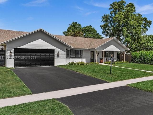 101 El Dorado Pkwy, Plantation, FL 33317