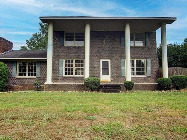 101 Elrod Dr, Calhoun, GA 30701