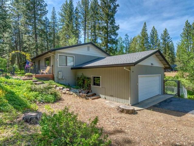 101 Evergreen Cir, Blairsden, CA 96103