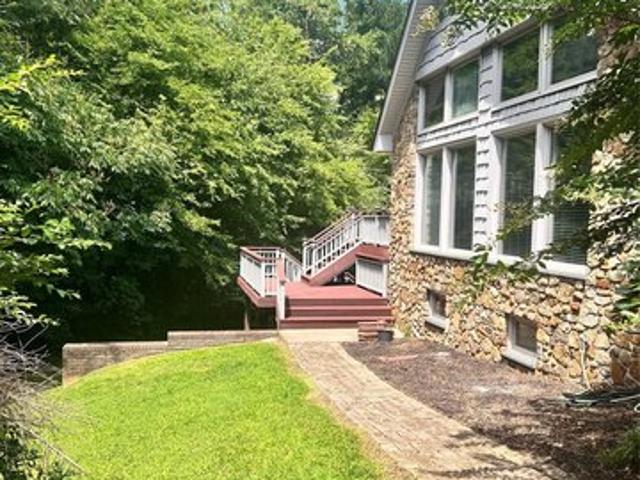 101 Forest Cliff Ct NE, Concord, NC 28025