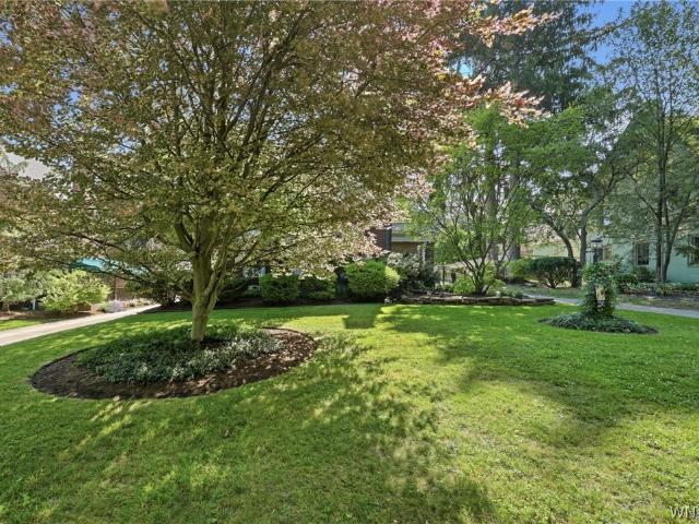 101 Fairlawn Drive