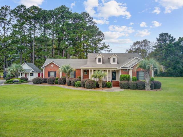101 Fairway Ct, St. George, SC 29477 | MLS #26008 | Compass