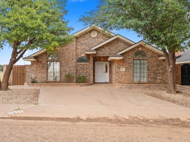 101 Fannin Ave, Levelland, TX 79336