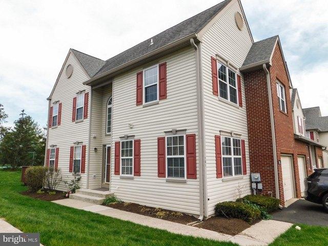 101 Farrington Ct, Collegeville, PA 19426