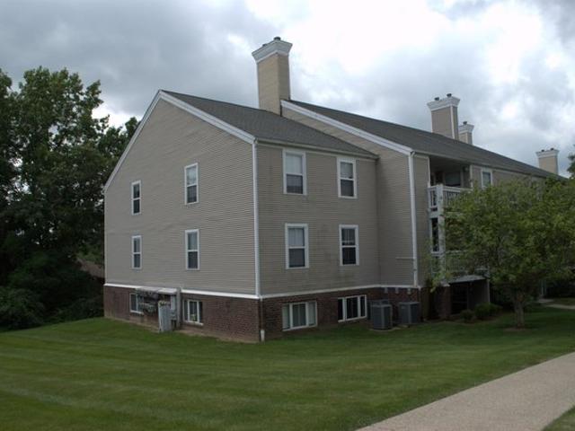 101 Fieldcrest St Apt 302, Ann Arbor, MI 48103