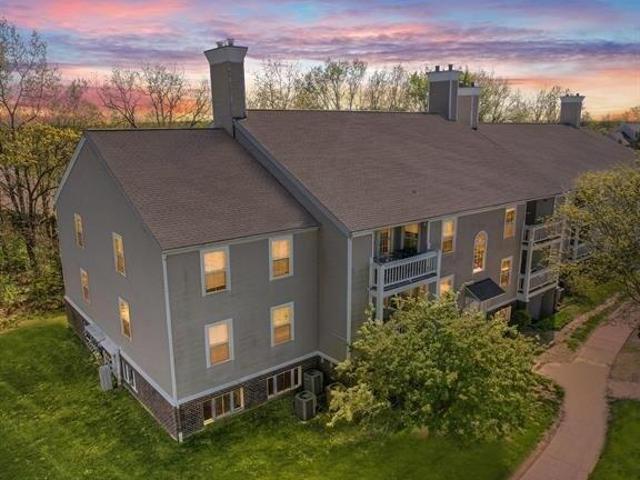 101 FIELDCREST Street, 204, Ann Arbor, MI 48103