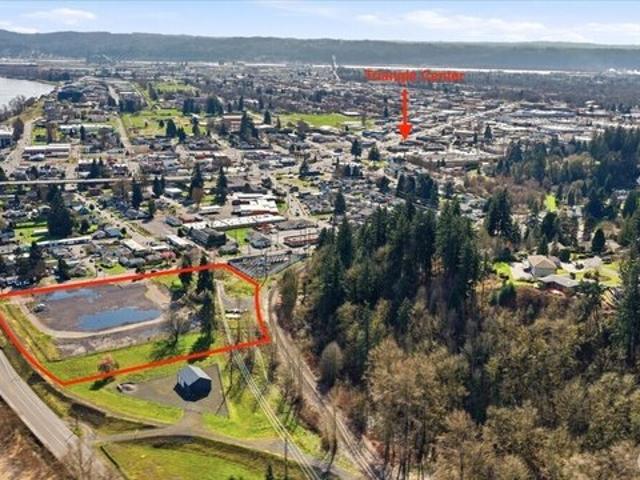 101 Fishers Ln, Longview, WA 98632
