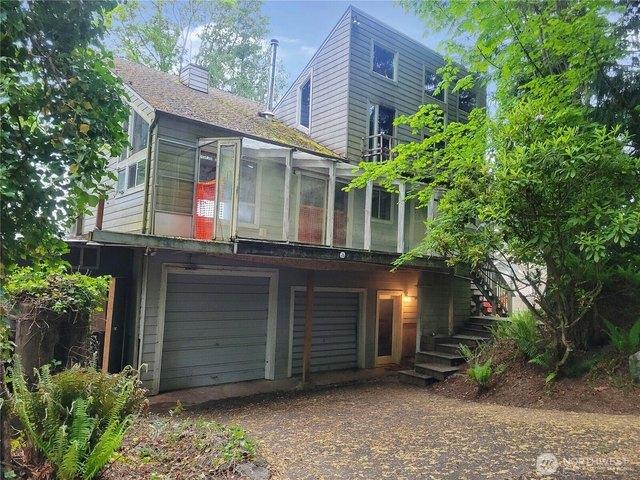 101 Fleet Dr, Port Ludlow, WA 98365