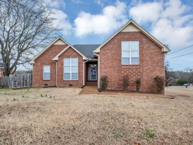 101 Knights Bridge Sta, Hendersonville, TN 37075