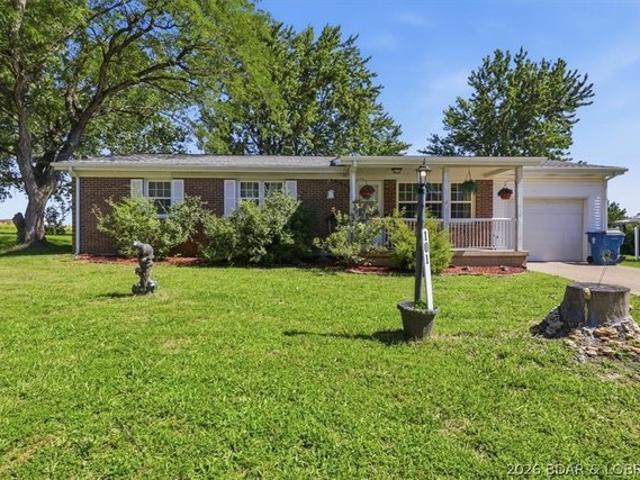 101 Haynes St, Eldon, MO 65026