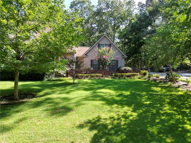 101 Hazelwood Way