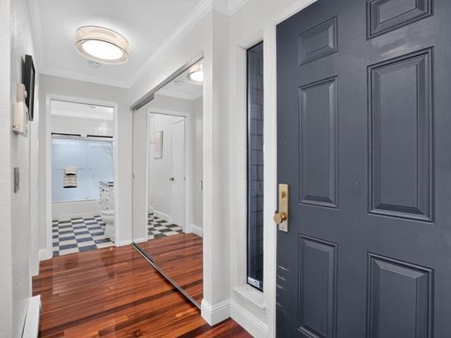 101 Headlands Ct, Sausalito, CA 94965