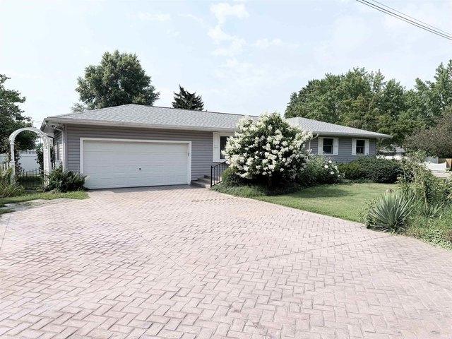 101 Hickory St, Walkerton, IN 46574