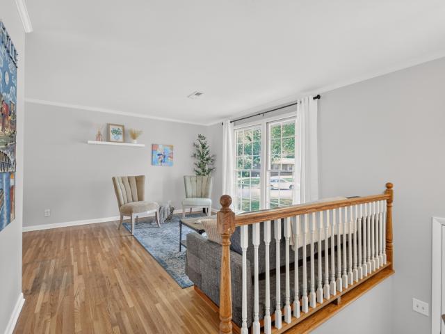 101 Hillside Dr