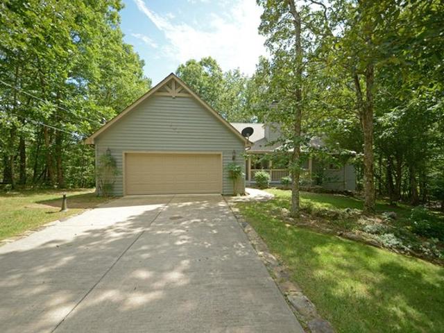 101 Hilton Ln, Fairfield Glade, TN 38558