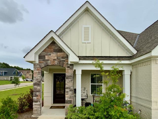 101 Hunters Hill Way