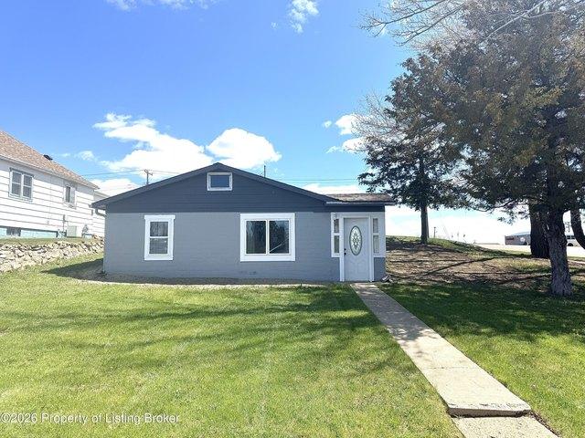 101 Illinois Ave, Mott, ND 58646
