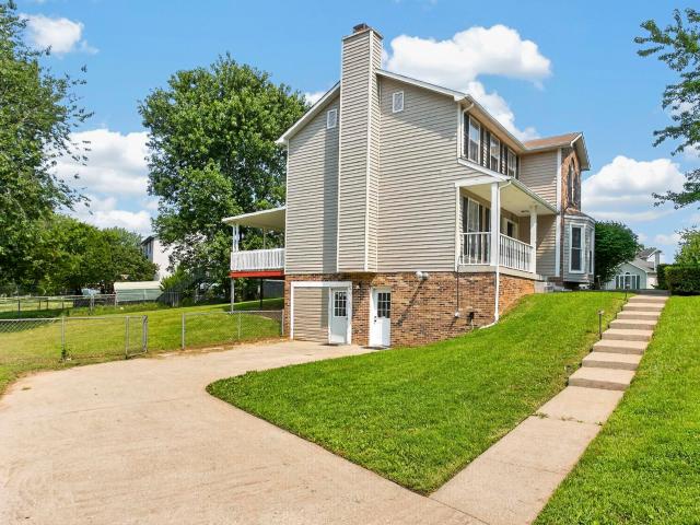 101 Iris Ct