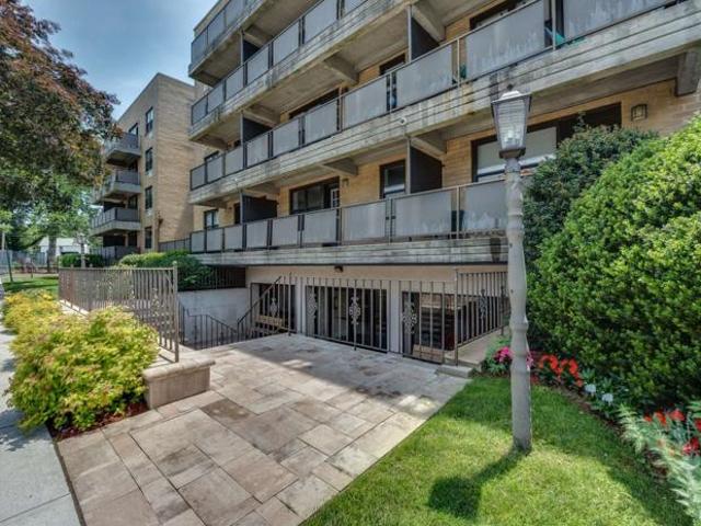 101 Jackson Ave #4M, Mineola, NY 11501