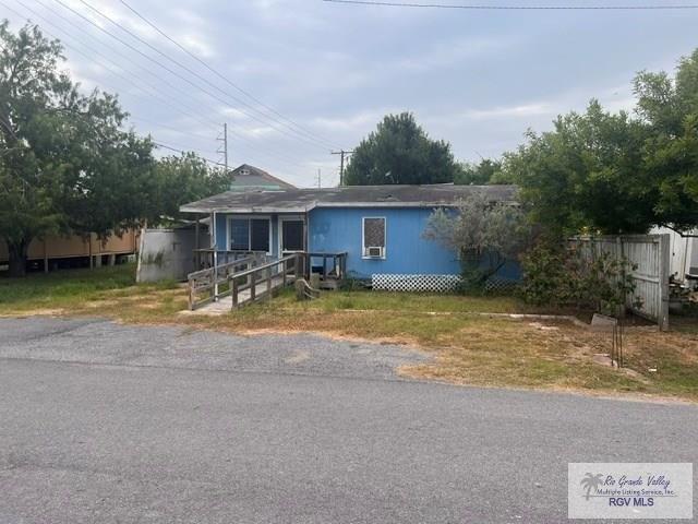 101 Jefferson Ave, Port Isabel, TX 78578