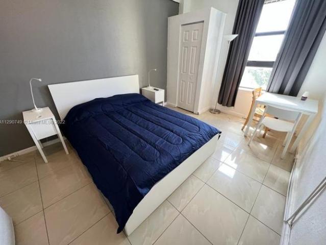 101 Ocean Dr N #437, Hollywood, FL 33019