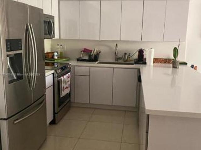 101 Ocean Ln Dr #302, Key Biscayne, FL 33149
