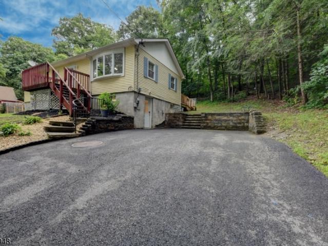 101 Old Clove Rd