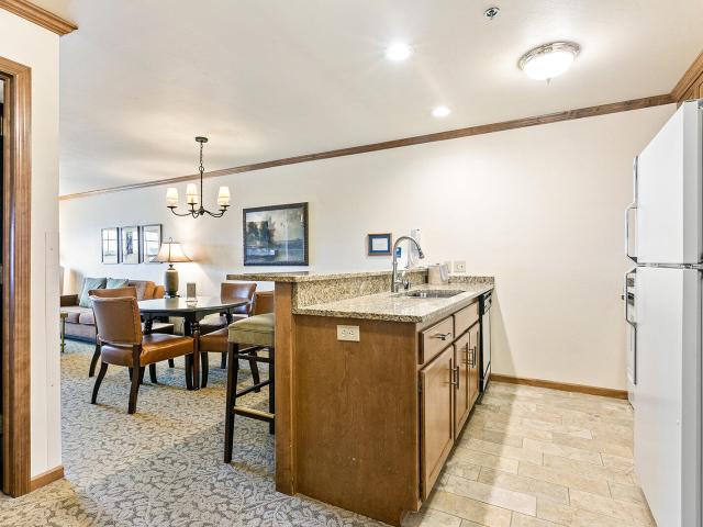 101 Osthoff Ave, Unit 346, Elkhart Lake, WI 53020 | MLS #1953 | Compass