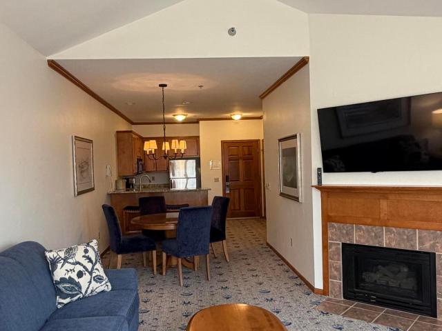 101 Osthoff Ave, Unit 387, Elkhart Lake, WI 53020 | MLS #1955 | Compass