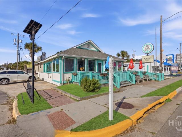 101 Lovell Avenue