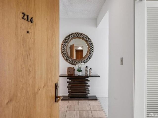 101 Lombard St Apt 214E, San Francisco, CA 94111