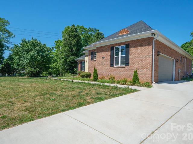 101 Long Meadows Drive