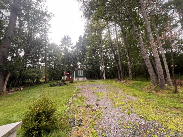 101 Lake Country Lane