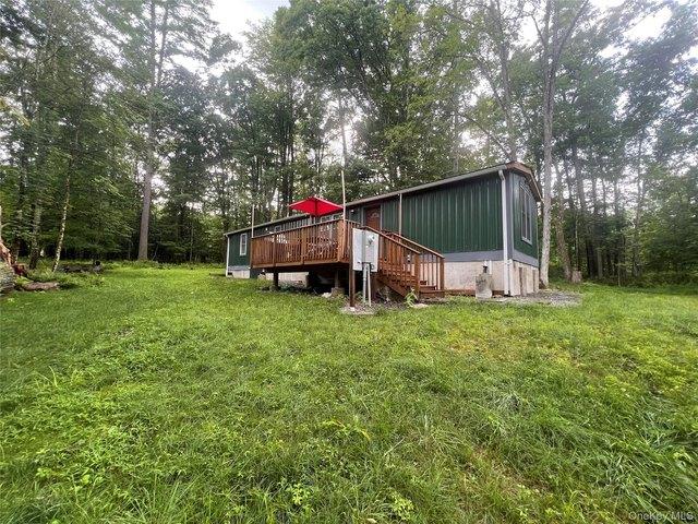 101 Lake Country Ln, Narrowsburg, NY 12764