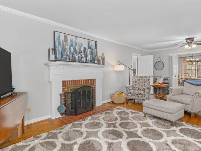 101 Lakewood Dr