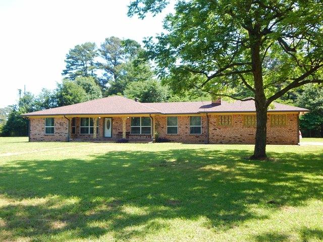 101 Lane Dr, Gilmer, TX 75647
