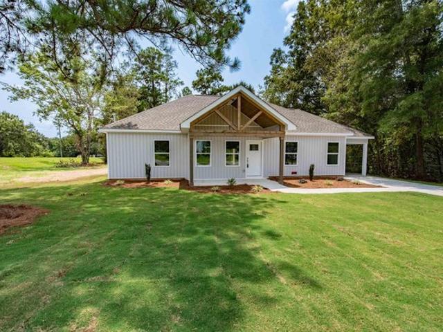 101 Little Farm Ln, Kathleen, GA 31047