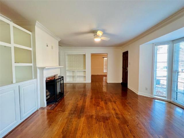 101 Lindenwood Drive