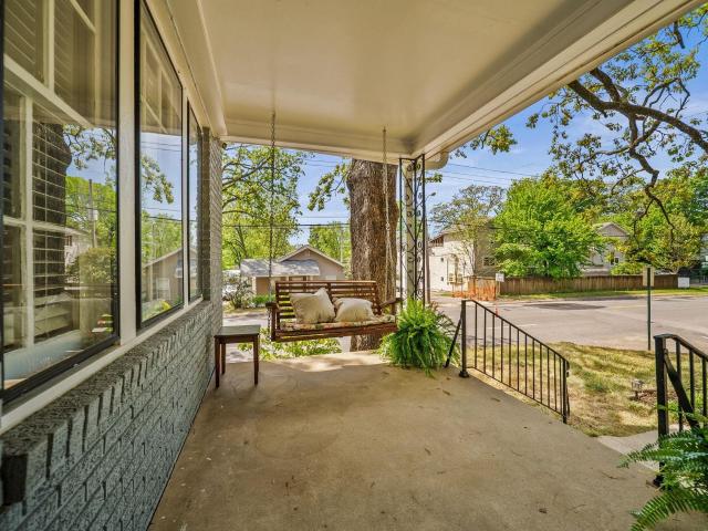 101 Linwood Court