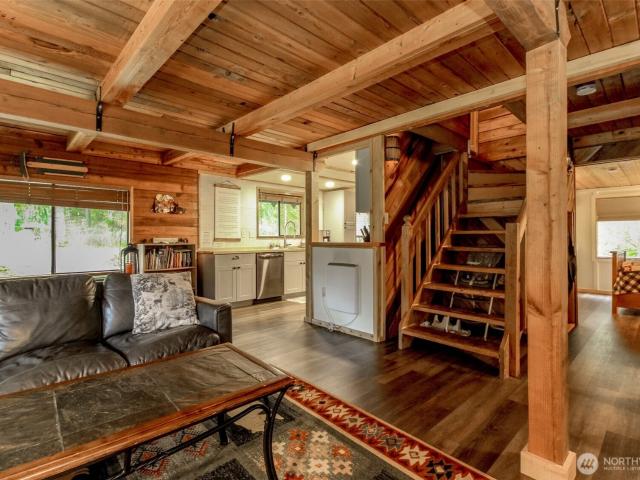 101 Mountain View Dr