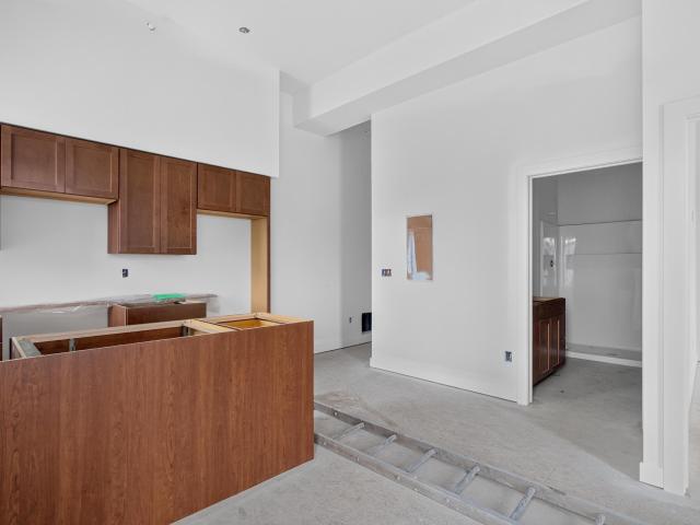 101 Monroe Street # 4