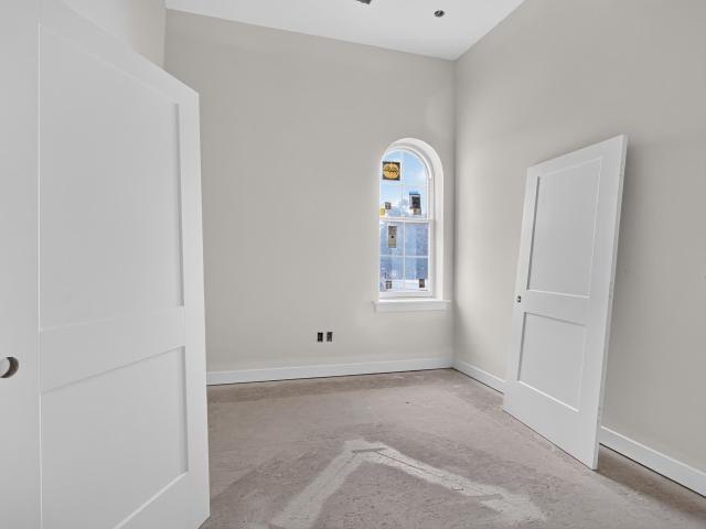 101 Monroe Street # 5