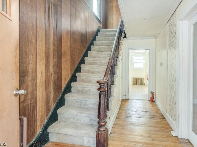 101 Madison St