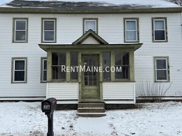 101 Main Rd. Apt 2 beds, 1 full bath